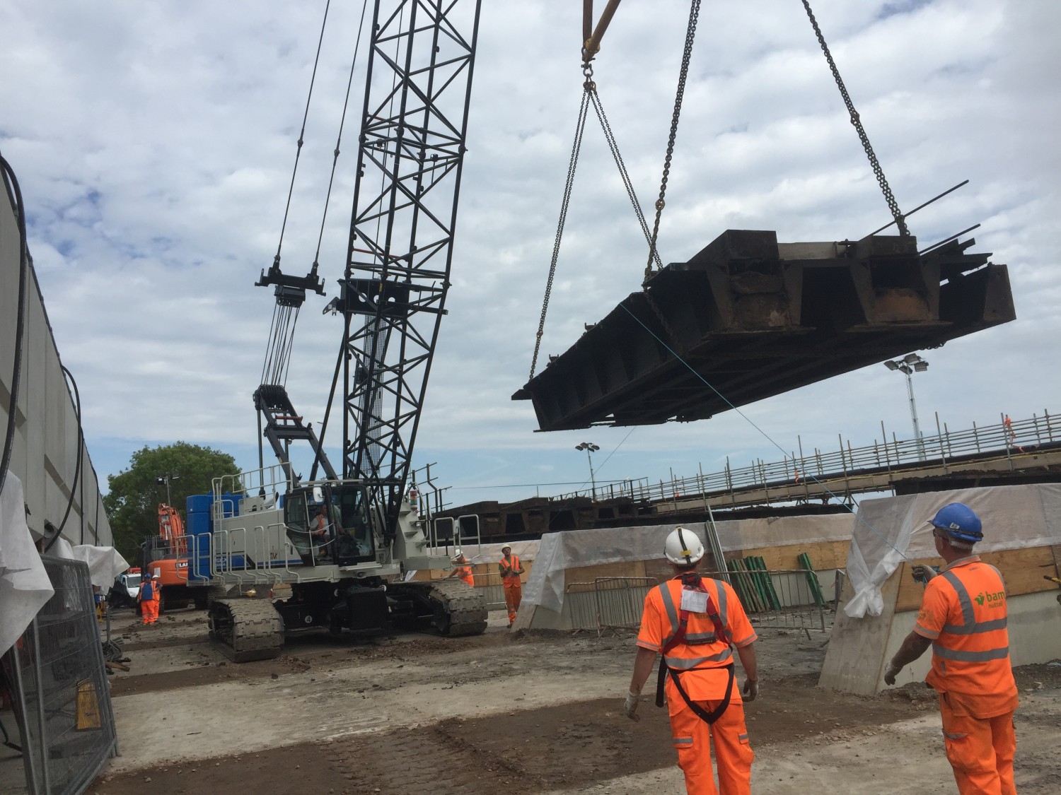 Jones Crawler Cranes Hire and Sale of Telescopic and Lattice Boom ...